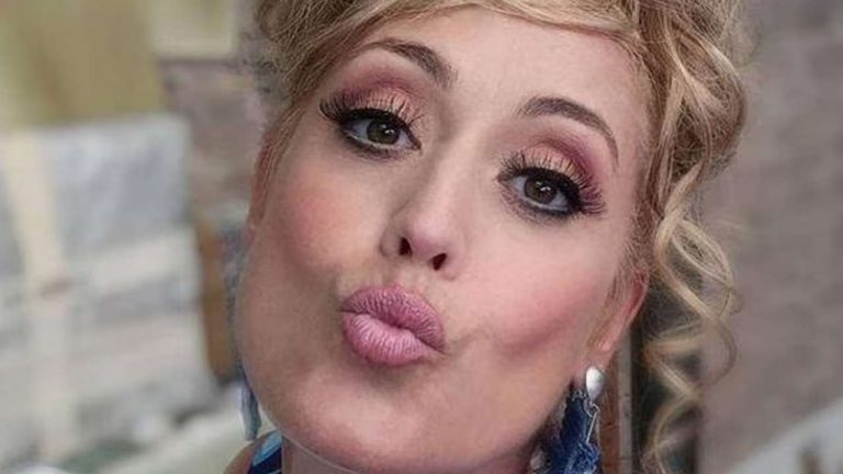 Addio all'attrice Ketty Roselli: dal teatro alla fiction, accanto a Proietti, Brignano ...