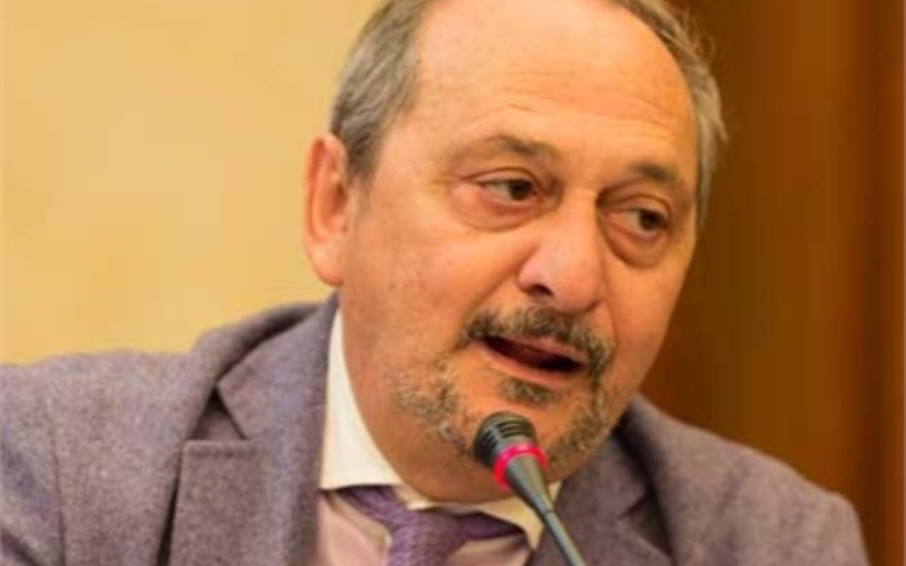 Addio a Roberto Valle, docente dell'Università La Sapienza e storico ...