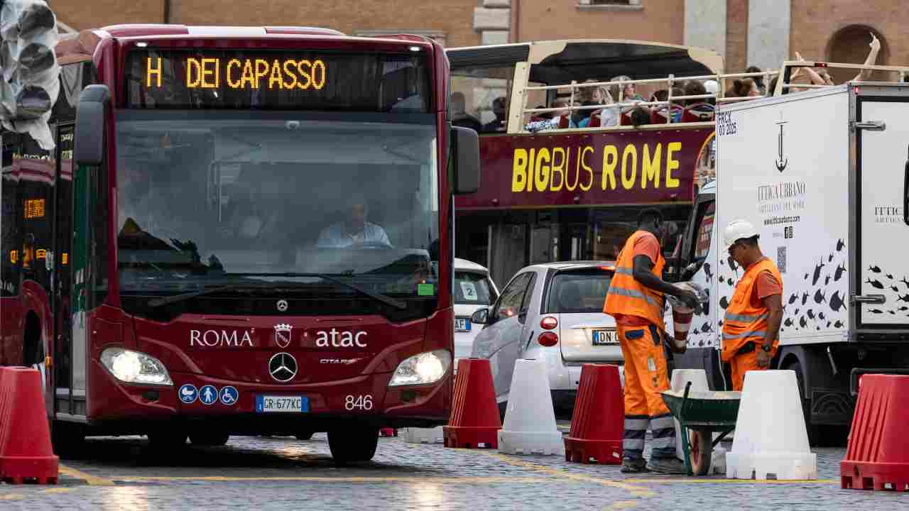 Roma: accordo con Iveco Bus per oltre 400 autobus elettrici - Roma ...